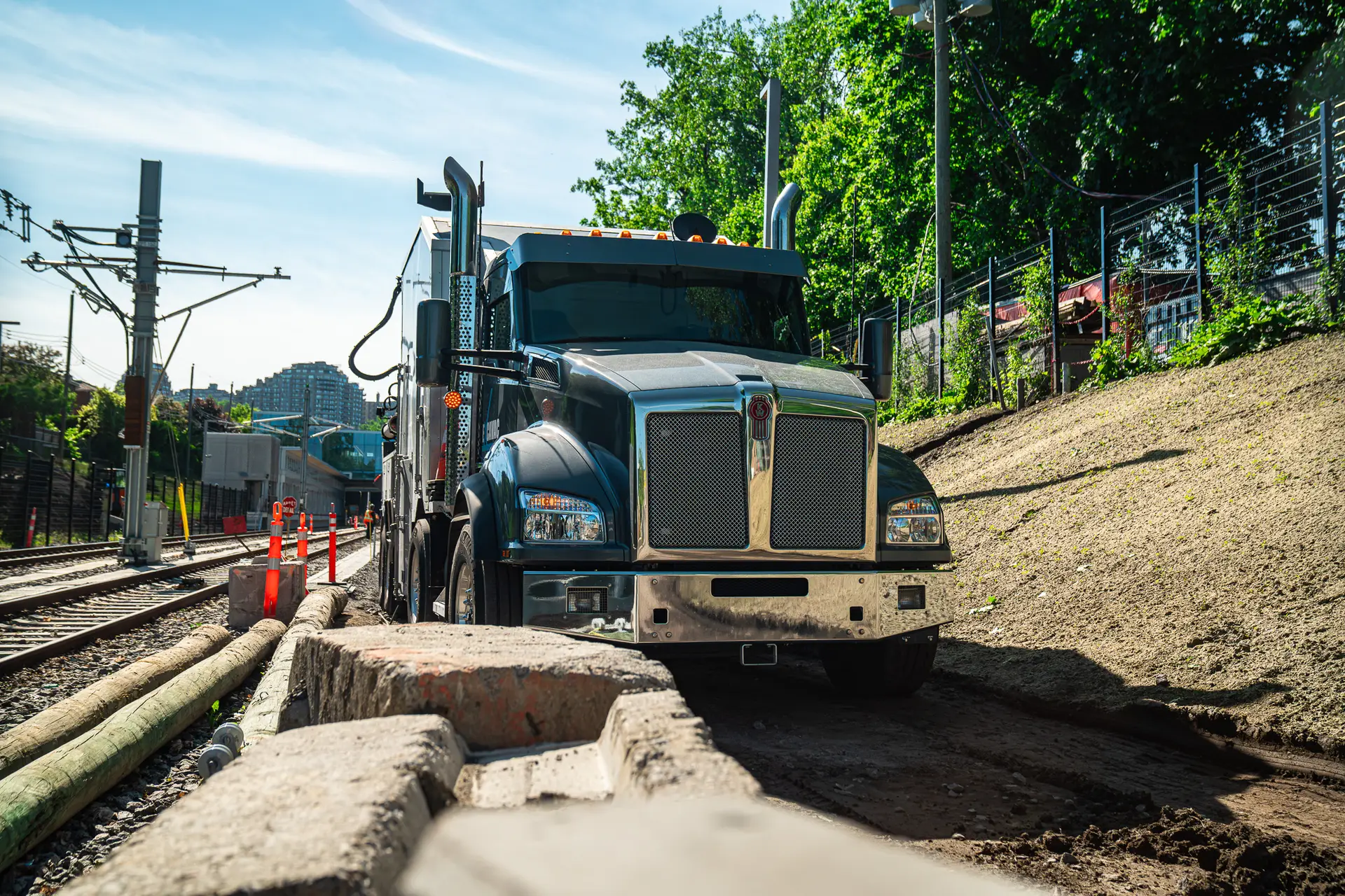 Our hydrovac trucks | Experts in hydro-excavation | Excavac